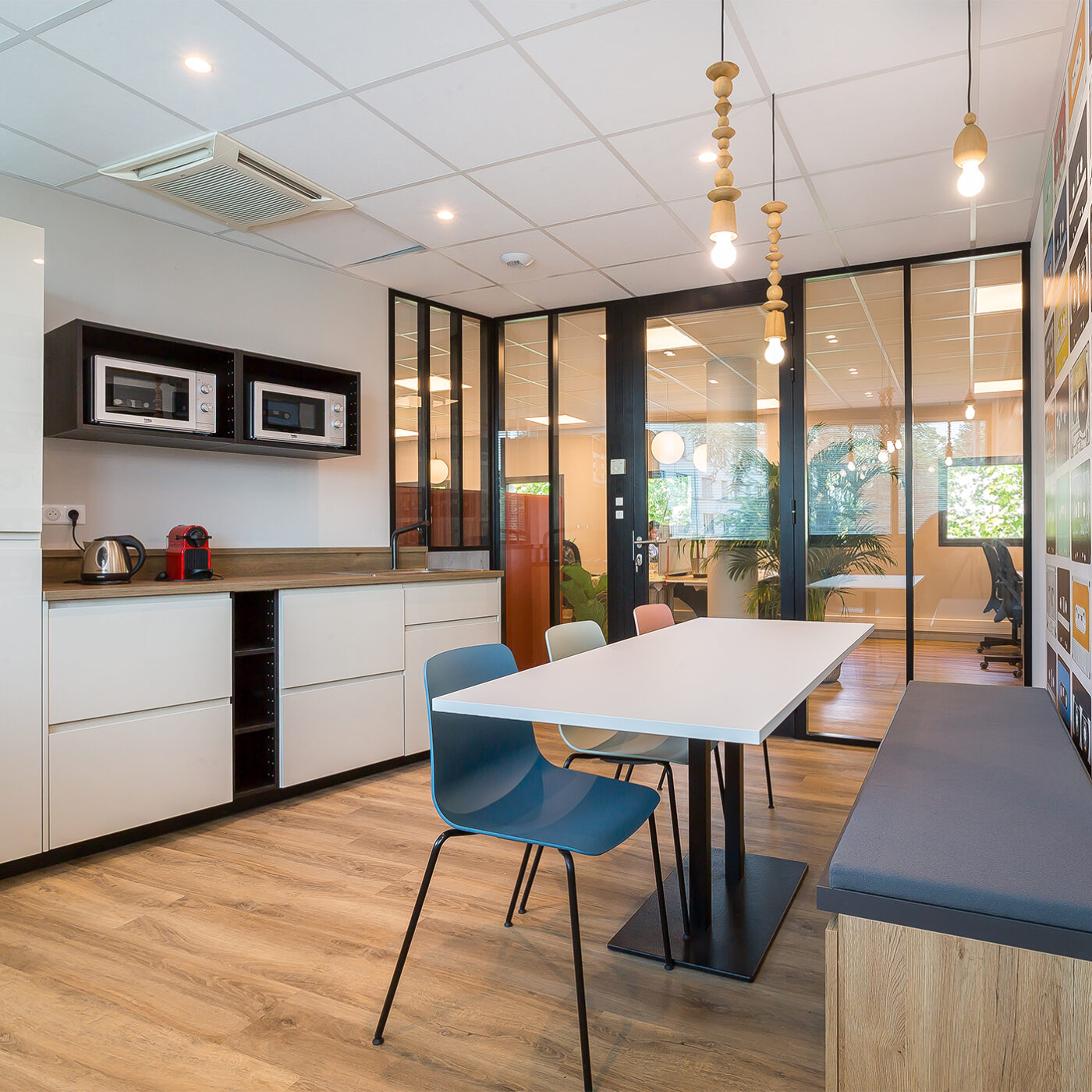 Bien choisir l'aménagement de sa cafétéria d'entreprise - Office Concept