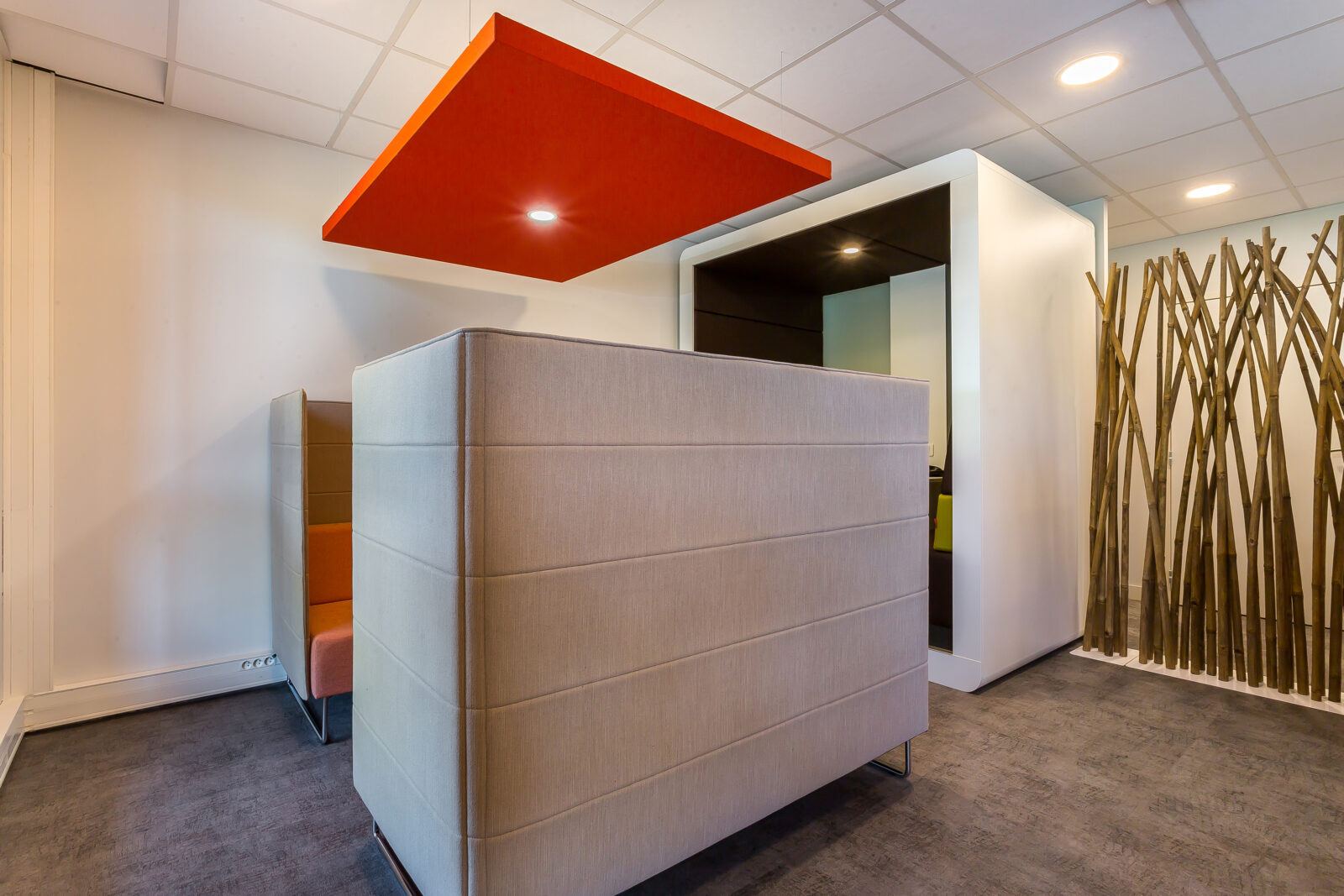 Confluent Intérim - Office concept